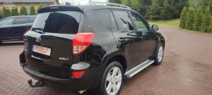 Toyota RAV4 2008 in Utena, with an engine capacity of 2.20 L and mileage of 250 thousand km for 4900 €, photo 16 on AUTOMOTO.COM.LV
