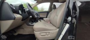 Toyota RAV4 2008 in Utena, with an engine capacity of 2.20 L and mileage of 250 thousand km for 4900 €, photo 26 on AUTOMOTO.COM.LV