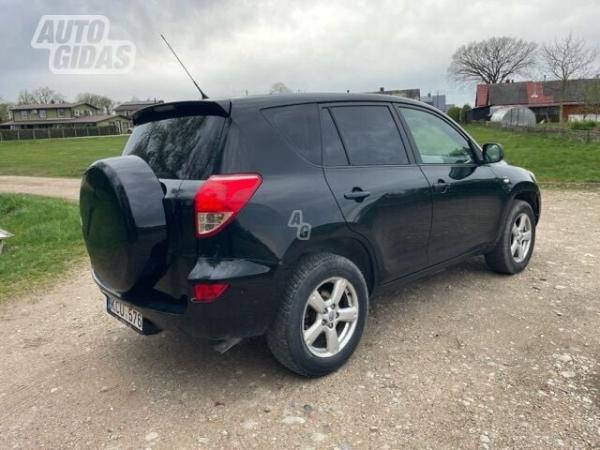 Toyota RAV4 2008 in Panevezys, with an engine capacity of 2.20 L and mileage of 290 thousand km for 4300 €, photo 6 on AUTOMOTO.COM.LV