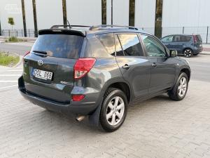 Toyota RAV4 2008 Viļņa, ar dzinēja tilpumu 2.00 L un nobraukumu 250 tūkst. km par 5500 €, foto 5 vietnē AUTOMOTO.COM.LV