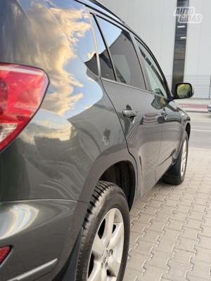 Toyota RAV4 2008 Viļņa, ar dzinēja tilpumu 2.00 L un nobraukumu 250 tūkst. km par 5500 €, foto 7 vietnē AUTOMOTO.COM.LV