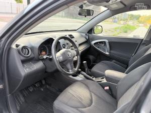 Toyota RAV4 2008 Viļņa, ar dzinēja tilpumu 2.00 L un nobraukumu 250 tūkst. km par 5500 €, foto 8 vietnē AUTOMOTO.COM.LV