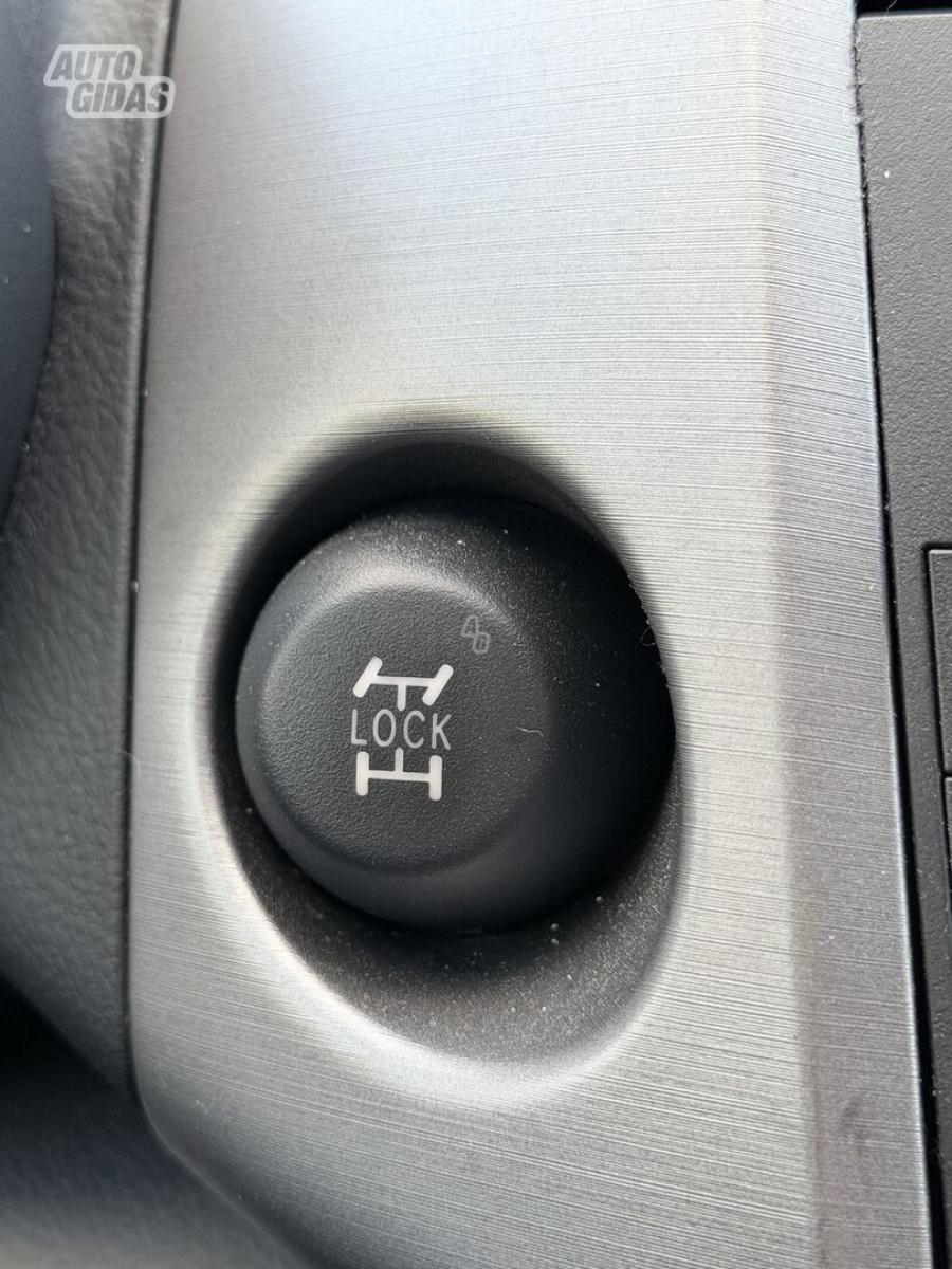 Toyota RAV4 2008 Viļņa, ar dzinēja tilpumu 2.00 L un nobraukumu 250 tūkst. km par 5500 €, foto 15 vietnē AUTOMOTO.COM.LV