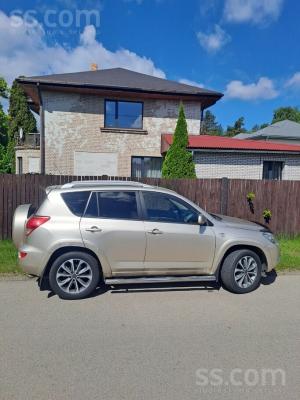 Тойота РАВ 4 2008 в Рига, объемом двигателя 2.20 л и пробегом 268 тыс. км за 3800 €, фото  на AUTOMOTO.COM.LV