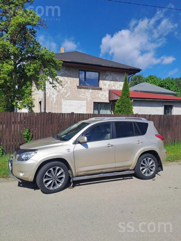 Тойота РАВ 4 2008 в Рига, объемом двигателя 2.20 л и пробегом 268 тыс. км за 3800 €, фото 2 на AUTOMOTO.COM.LV