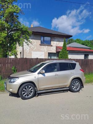 Тойота РАВ 4 2008 в Рига, объемом двигателя 2.20 л и пробегом 268 тыс. км за 3800 €, фото 3 на AUTOMOTO.COM.LV