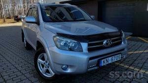 Toyota RAV4 2008 in Riga, with an engine capacity of 2.20 L and mileage of 299 thousand km for 2950 €, photo  on AUTOMOTO.COM.LV