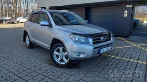 Toyota RAV4 2008 in Riga, with an engine capacity of 2.20 L and mileage of 299 thousand km for 2950 €, photo 18 on AUTOMOTO.COM.LV