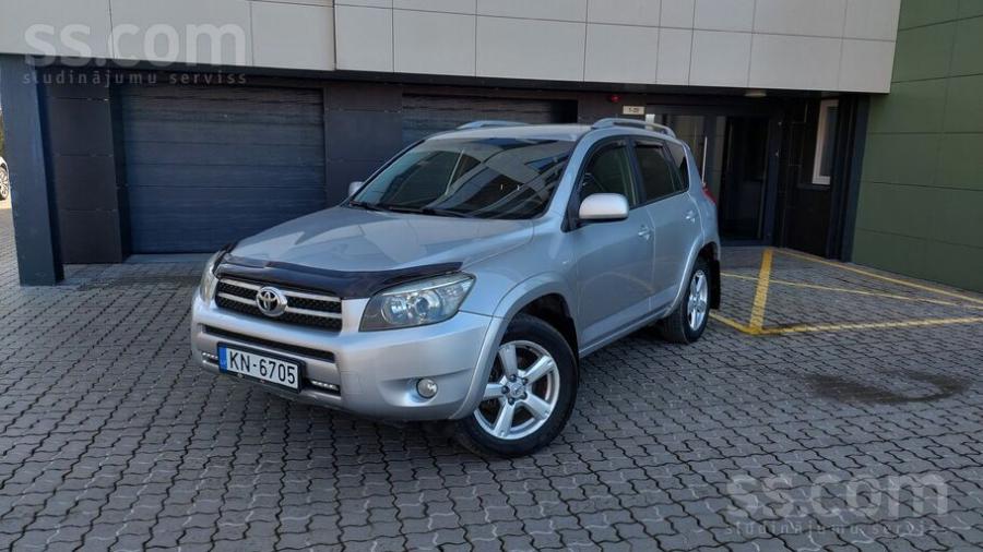 Toyota RAV4 2008 in Riga, with an engine capacity of 2.20 L and mileage of 299 thousand km for 2950 €, photo 19 on AUTOMOTO.COM.LV