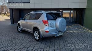 Toyota RAV4 2008 in Riga, with an engine capacity of 2.20 L and mileage of 299 thousand km for 2950 €, photo 23 on AUTOMOTO.COM.LV