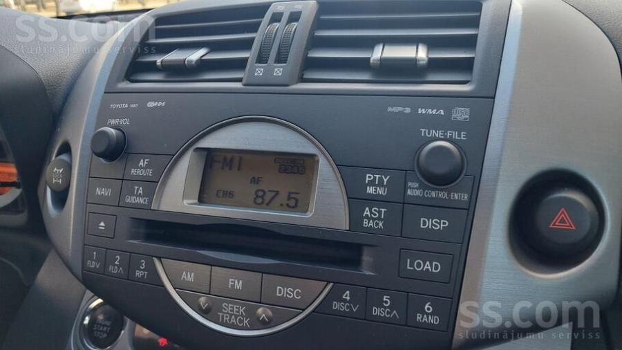 Toyota RAV4 2008 in Riga, with an engine capacity of 2.20 L and mileage of 299 thousand km for 2950 €, photo 28 on AUTOMOTO.COM.LV