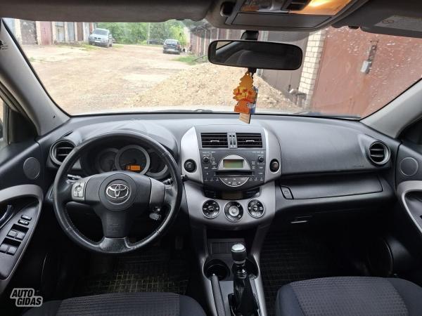 Toyota RAV4 2008 Šauļi, ar dzinēja tilpumu 2.20 L un nobraukumu 325 tūkst. km par 3350 €, foto 8 vietnē AUTOMOTO.COM.LV