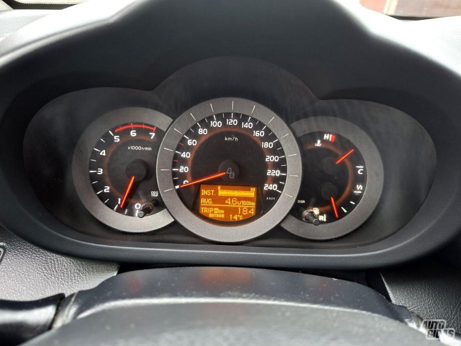 Тойота РАВ 4 2008 в Шяуляй, объемом двигателя 2.20 л и пробегом 325 тыс. км за 3350 €, фото 10 на AUTOMOTO.COM.LV