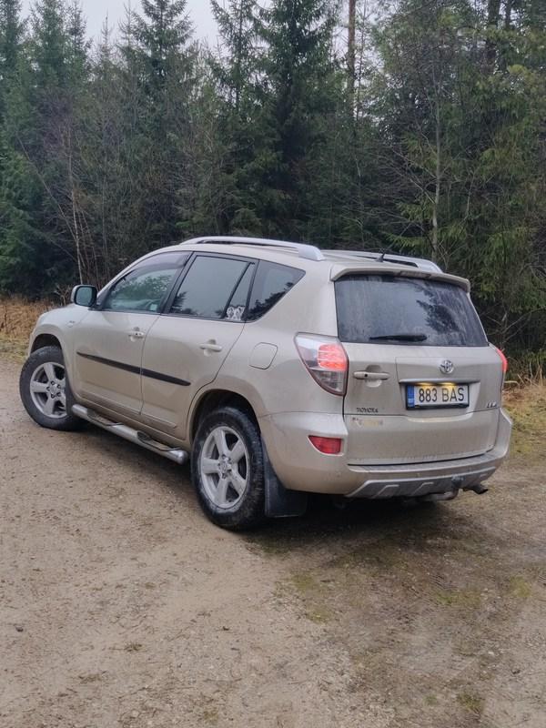 Toyota RAV4 2008 Tiri, ar dzinēja tilpumu 2.20 L un nobraukumu 395 tūkst. km par 3500 €, foto 9 vietnē AUTOMOTO.COM.LV