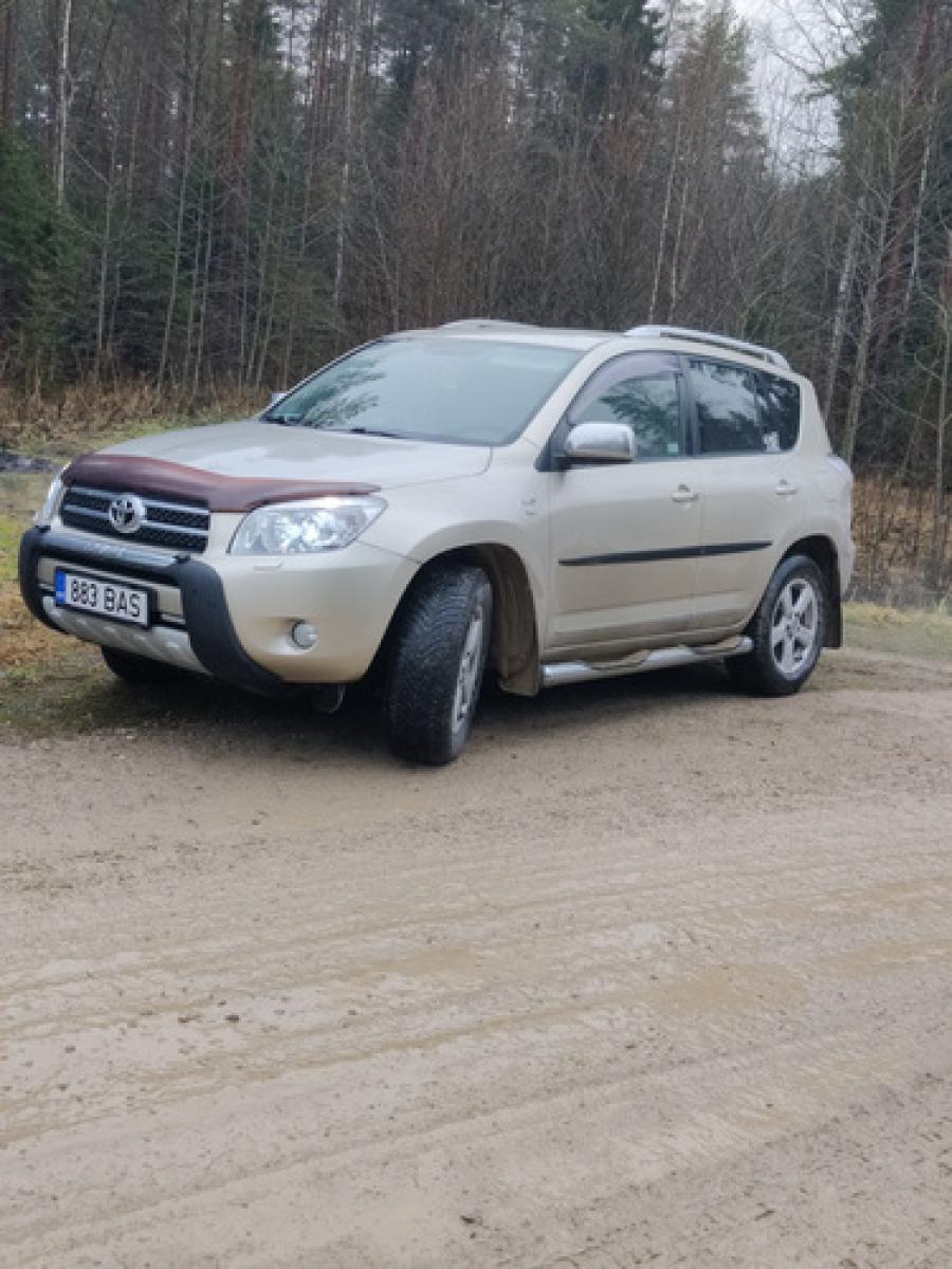 Toyota RAV4 2008 Tiri, ar dzinēja tilpumu 2.20 L un nobraukumu 395 tūkst. km par 3500 €, foto 6 vietnē AUTOMOTO.COM.LV