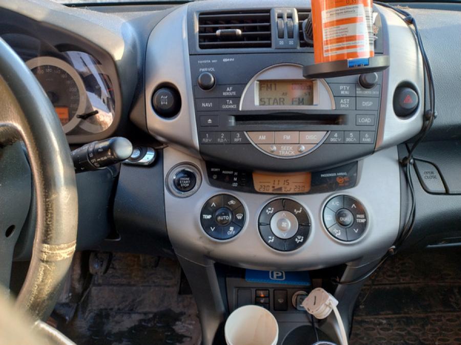 Toyota RAV4 2008 Tiri, ar dzinēja tilpumu 2.20 L un nobraukumu 395 tūkst. km par 3500 €, foto 8 vietnē AUTOMOTO.COM.LV