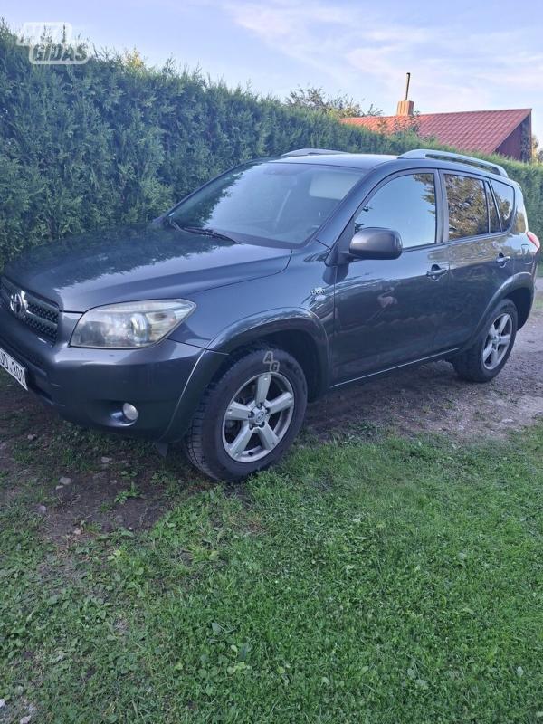 Toyota RAV4 2008 in Vilnius, with an engine capacity of 2.20 L and mileage of 360 thousand km for 5300 €, photo 3 on AUTOMOTO.COM.LV