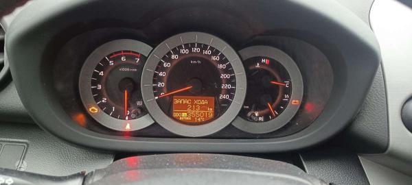 Toyota RAV4 2008 in Sirvintos, with an engine capacity of 2.23 L and mileage of 355 thousand km for 3500 €, photo 4 on AUTOMOTO.COM.LV