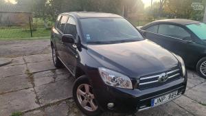 Toyota RAV4 2008 Šakiai, ar dzinēja tilpumu 2.20 L un nobraukumu 322 tūkst. km par 3750 €, foto 3 vietnē AUTOMOTO.COM.LV