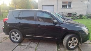 Toyota RAV4 2008 Šakiai, ar dzinēja tilpumu 2.20 L un nobraukumu 322 tūkst. km par 3750 €, foto 4 vietnē AUTOMOTO.COM.LV