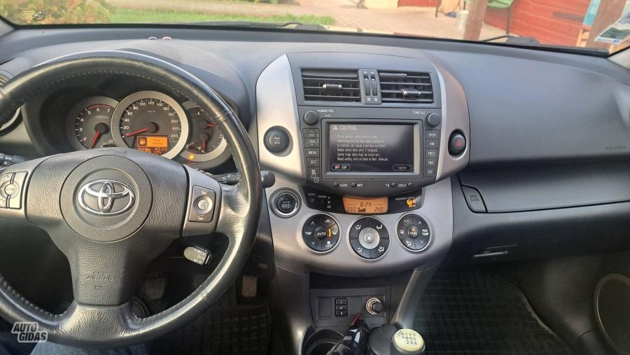 Toyota RAV4 2008 Šakiai, ar dzinēja tilpumu 2.20 L un nobraukumu 322 tūkst. km par 3750 €, foto 19 vietnē AUTOMOTO.COM.LV