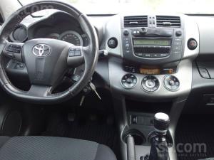 Toyota RAV4 2009 in Riga, with an engine capacity of 2.20 L and mileage of 0 thousand km for 3800 €, photo 8 on AUTOMOTO.COM.LV