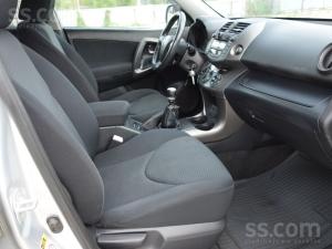 Toyota RAV4 2009 in Riga, with an engine capacity of 2.20 L and mileage of 0 thousand km for 3800 €, photo 16 on AUTOMOTO.COM.LV