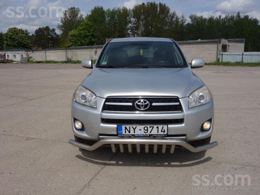 Toyota RAV4 2009 in Riga, with an engine capacity of 2.20 L and mileage of 0 thousand km for 3800 €, photo 18 on AUTOMOTO.COM.LV