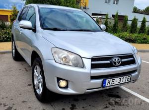 Toyota RAV4 2009 in Aizkraukle, with an engine capacity of 2.20 L and mileage of 409 thousand km for 4950 €, photo 7 on AUTOMOTO.COM.LV