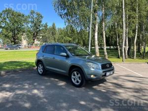 Toyota RAV4 2009 in Riga, with an engine capacity of 2.00 L and mileage of 202 thousand km for 4390 €, photo 4 on AUTOMOTO.COM.LV