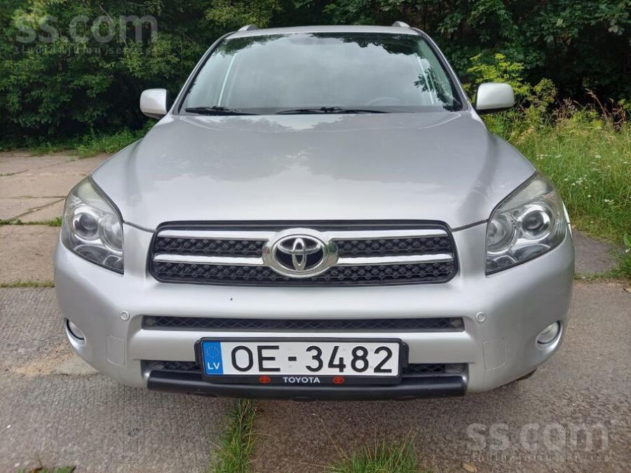 Toyota RAV4 2009 Daugavpils, ar dzinēja tilpumu 2.20 L un nobraukumu 195 tūkst. km par 5450 €, foto 3 vietnē AUTOMOTO.COM.LV