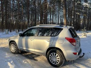 Toyota RAV4 2009 Viļņa, ar dzinēja tilpumu 2.20 L un nobraukumu 300 tūkst. km par 3350 €, foto  vietnē AUTOMOTO.COM.LV