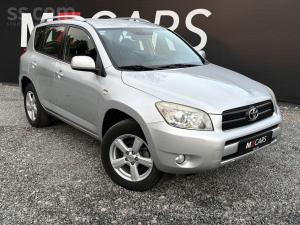 Toyota RAV4 2009 in Riga, with an engine capacity of 2.20 L and mileage of 179 thousand km for 6790 €, photo 3 on AUTOMOTO.COM.LV