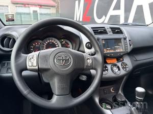 Toyota RAV4 2009 in Riga, with an engine capacity of 2.20 L and mileage of 179 thousand km for 6790 €, photo 18 on AUTOMOTO.COM.LV