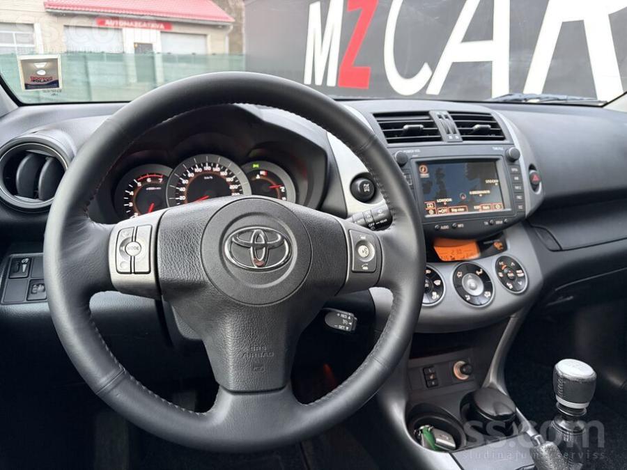 Toyota RAV4 2009 in Riga, with an engine capacity of 2.20 L and mileage of 179 thousand km for 6790 €, photo 18 on AUTOMOTO.COM.LV