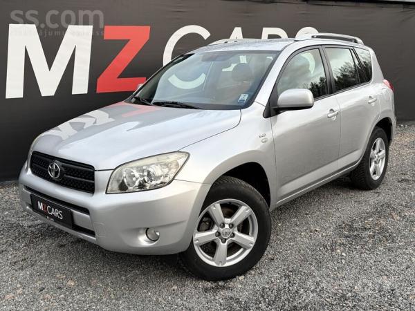 Toyota RAV4 2009 in Riga, with an engine capacity of 2.20 L and mileage of 179 thousand km for 6490 €, photo 1 on AUTOMOTO.COM.LV