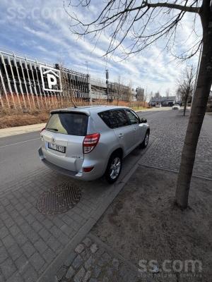 Тойота РАВ 4 2009 в Рига, объемом двигателя 2.20 л и пробегом 280 тыс. км за 4000 €, фото 13 на AUTOMOTO.COM.LV