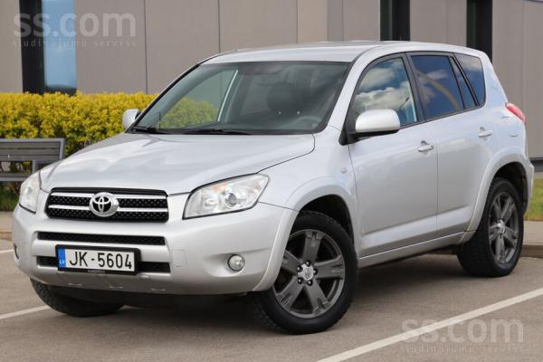 Toyota RAV4 2009 in Tukums, with an engine capacity of 2.20 L and mileage of 0 thousand km for 3750 €, photo 3 on AUTOMOTO.COM.LV