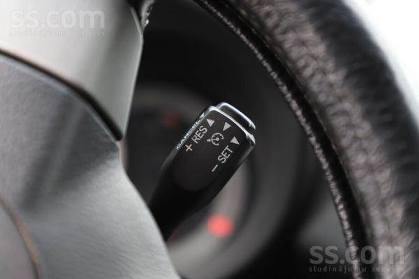 Toyota RAV4 2009 in Tukums, with an engine capacity of 2.20 L and mileage of 0 thousand km for 3750 €, photo 8 on AUTOMOTO.COM.LV