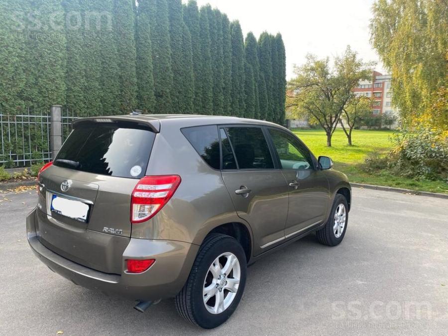Тойота РАВ 4 2009 в Рига, объемом двигателя 2.20 л и пробегом 260 тыс. км за 4500 €, фото 1 на AUTOMOTO.COM.LV