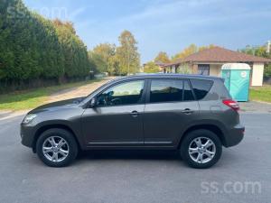 Тойота РАВ 4 2009 в Рига, объемом двигателя 2.20 л и пробегом 260 тыс. км за 4500 €, фото 5 на AUTOMOTO.COM.LV