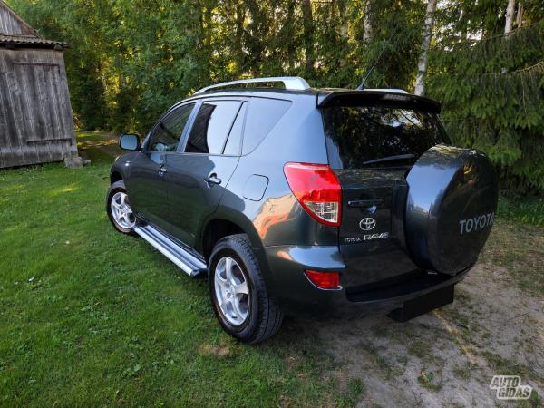 Toyota RAV4 2009 Ukmergė, ar dzinēja tilpumu 2.20 L un nobraukumu 211 tūkst. km par 5400 €, foto 4 vietnē AUTOMOTO.COM.LV