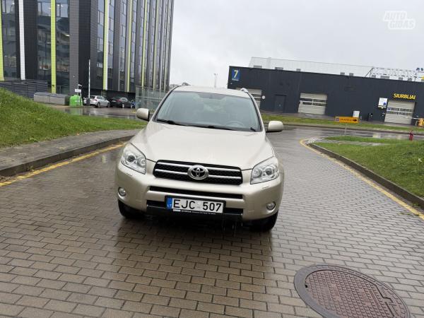 Toyota RAV4 2009 Viļņa vietnē Toyota RAV4 2009 Viļņa, ar dzinēja tilpumu 2.20 L un nobraukumu 280 tūkst. km par 3200 €, foto 3 vietnē AUTOMOTO.COM.LV