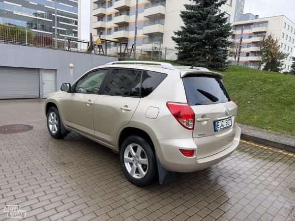 Toyota RAV4 2009 Viļņa vietnē Toyota RAV4 2009 Viļņa, ar dzinēja tilpumu 2.20 L un nobraukumu 280 tūkst. km par 3200 €, foto 8 vietnē AUTOMOTO.COM.LV
