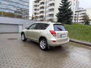Тойота РАВ 4 2009 в Вильнюс, объемом двигателя 2.20 л и пробегом 280 тыс. км за 3200 €, фото 15 на AUTOMOTO.COM.LV