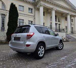 Toyota RAV4 2010 Tallina, ar dzinēja tilpumu 2.20 L un nobraukumu 200 tūkst. km par 7280 €, foto 4 vietnē AUTOMOTO.COM.LV