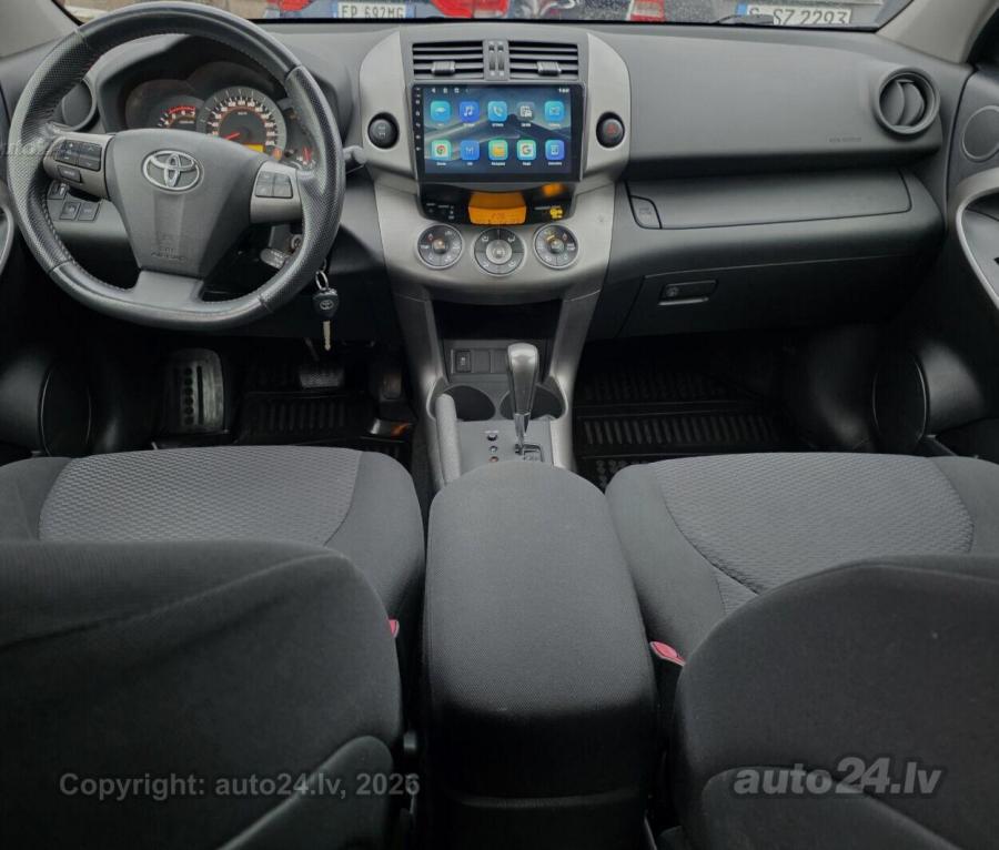 Toyota RAV4 2010 Tallina, ar dzinēja tilpumu 2.20 L un nobraukumu 200 tūkst. km par 7280 €, foto 12 vietnē AUTOMOTO.COM.LV
