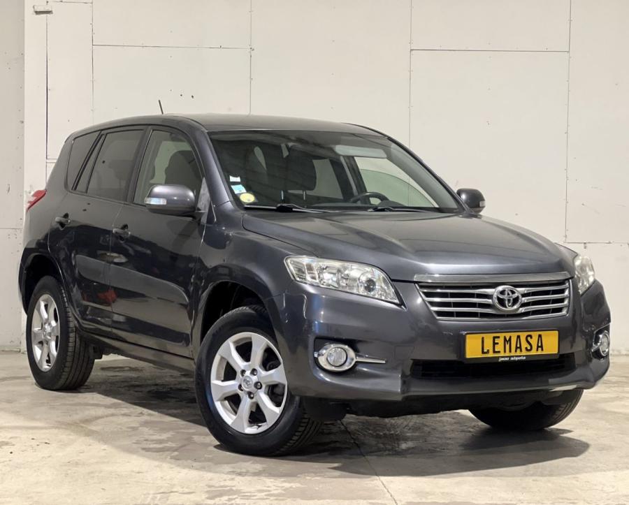 Toyota RAV4 2010 Klaipėda, ar dzinēja tilpumu 0.00 L un nobraukumu 122 tūkst. km par 7999 €, foto 3 vietnē AUTOMOTO.COM.LV