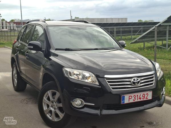Toyota RAV4 2010 Šilutė, ar dzinēja tilpumu 2.20 L un nobraukumu 295 tūkst. km par 5999 €, foto 2 vietnē AUTOMOTO.COM.LV