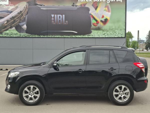 Toyota RAV4 2010 Šilutė, ar dzinēja tilpumu 2.20 L un nobraukumu 295 tūkst. km par 5999 €, foto 3 vietnē AUTOMOTO.COM.LV
